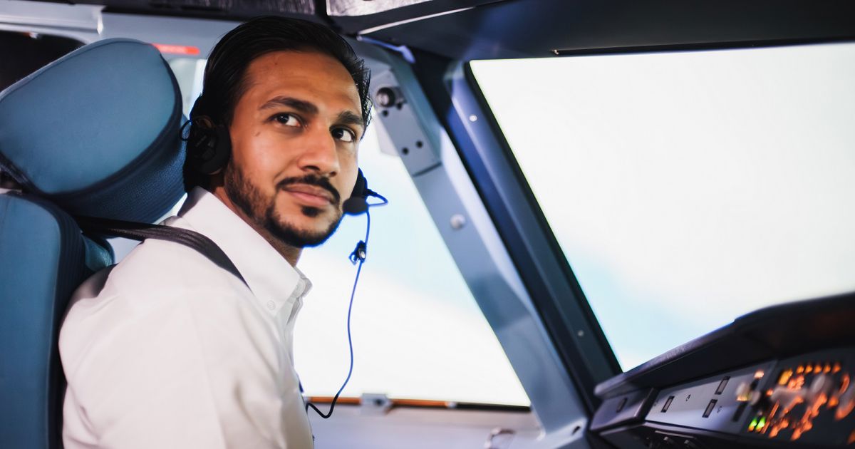 APS MCC Course UK – Airline Pilot Standard Training | Acron Aviation