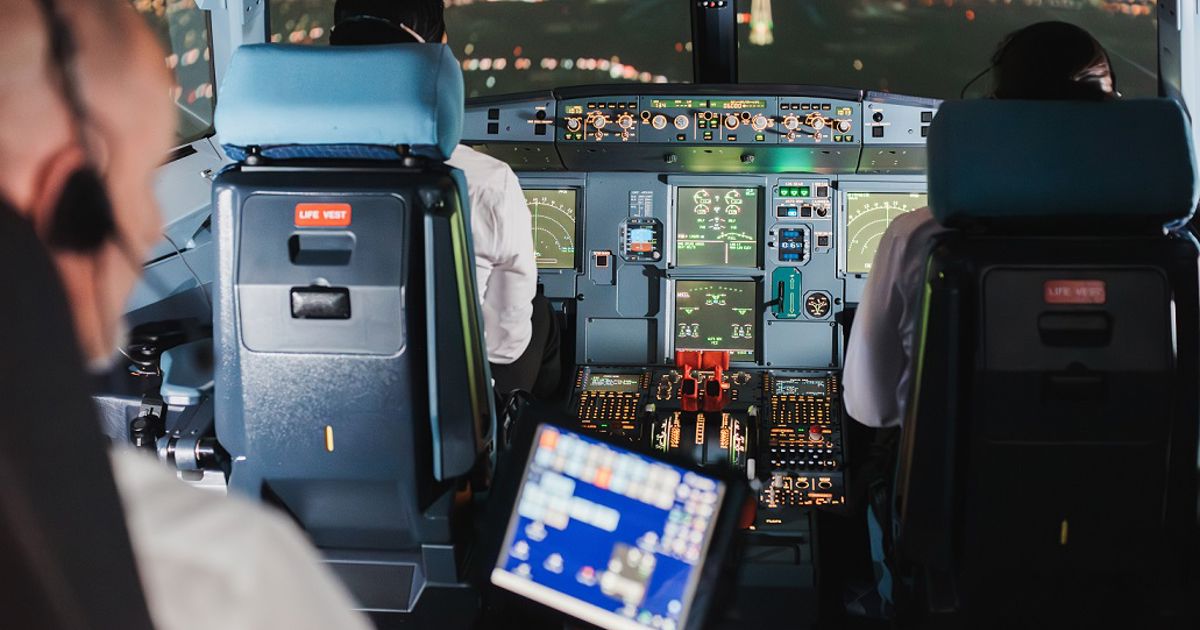 Pilot Training Courses | Acron Aviation